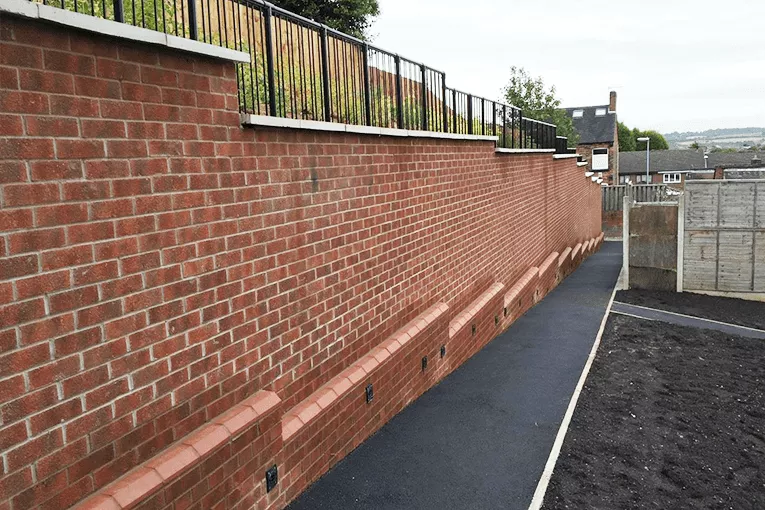 TURNER STREET RETAINING WALL | Leca UK