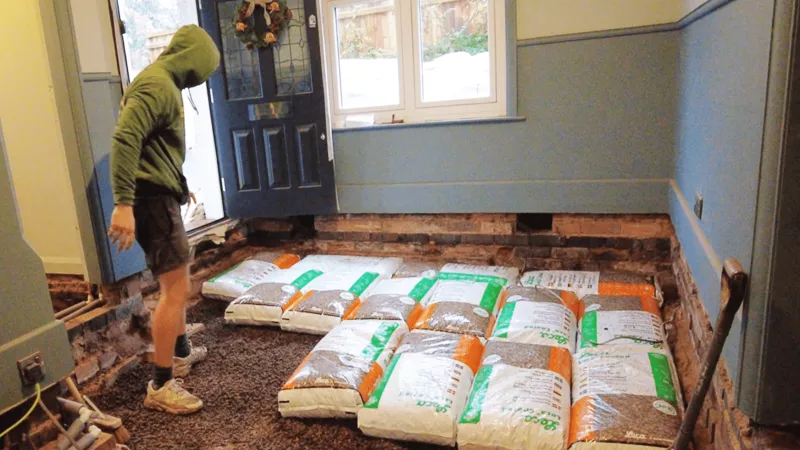 Leca® Insufill Underfloor Insulation (50L Bags) | Leca UK